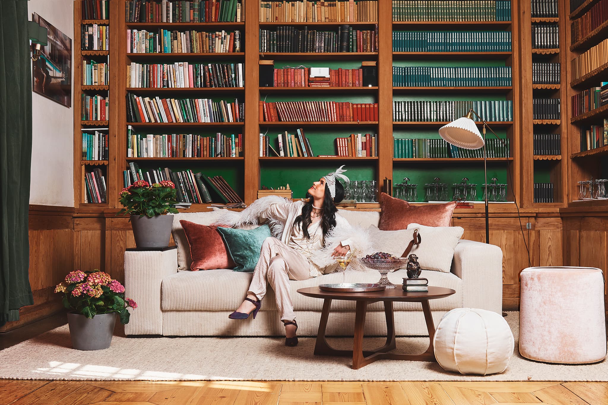 Sköna bäddsoffor | Djupa, snygga bäddsoffor med divan | SWEEF