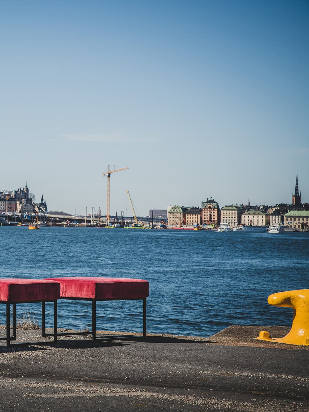 BOCKEN | Liten fotpall, sittpuff i sammet & linne | SWEEF