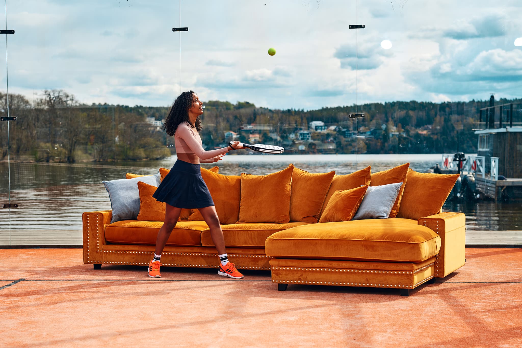 Stora soffor över 300cm. Djup soffa för ett stort rum | Sweef