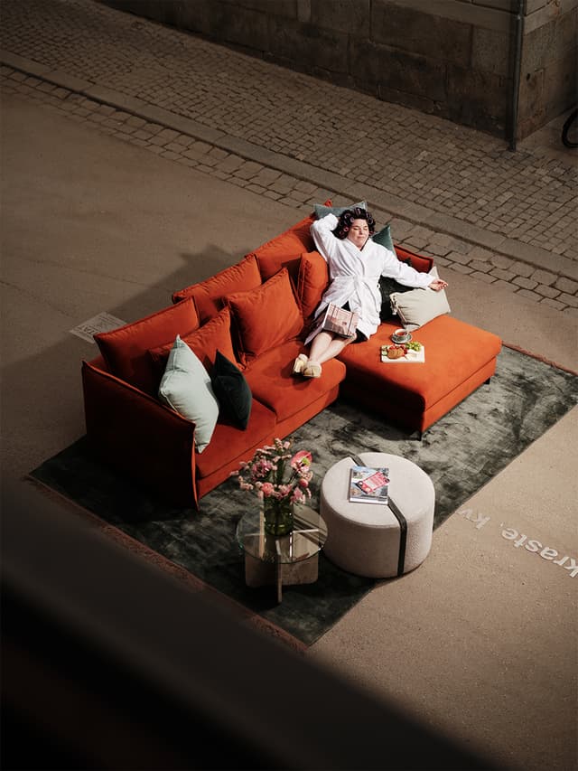 KATTEN | Snygg bäddsoffa i sammet eller manchester | SWEEF