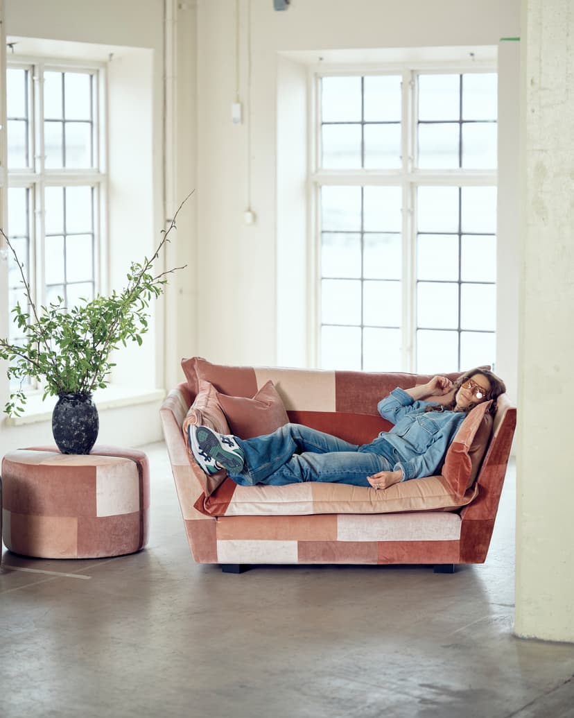 SVANEN | Stor, mjuk soffa med hög rygg | SWEEF