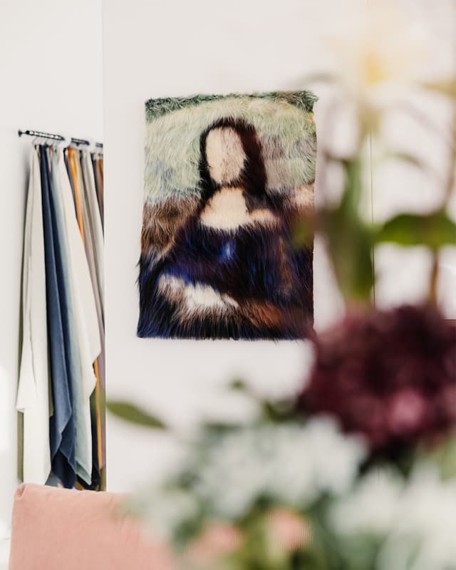 Väggdekoration / konst. Fluffy Mona Lisa - 120x80cm / 80x54cm | KAHOVE | SWEEF