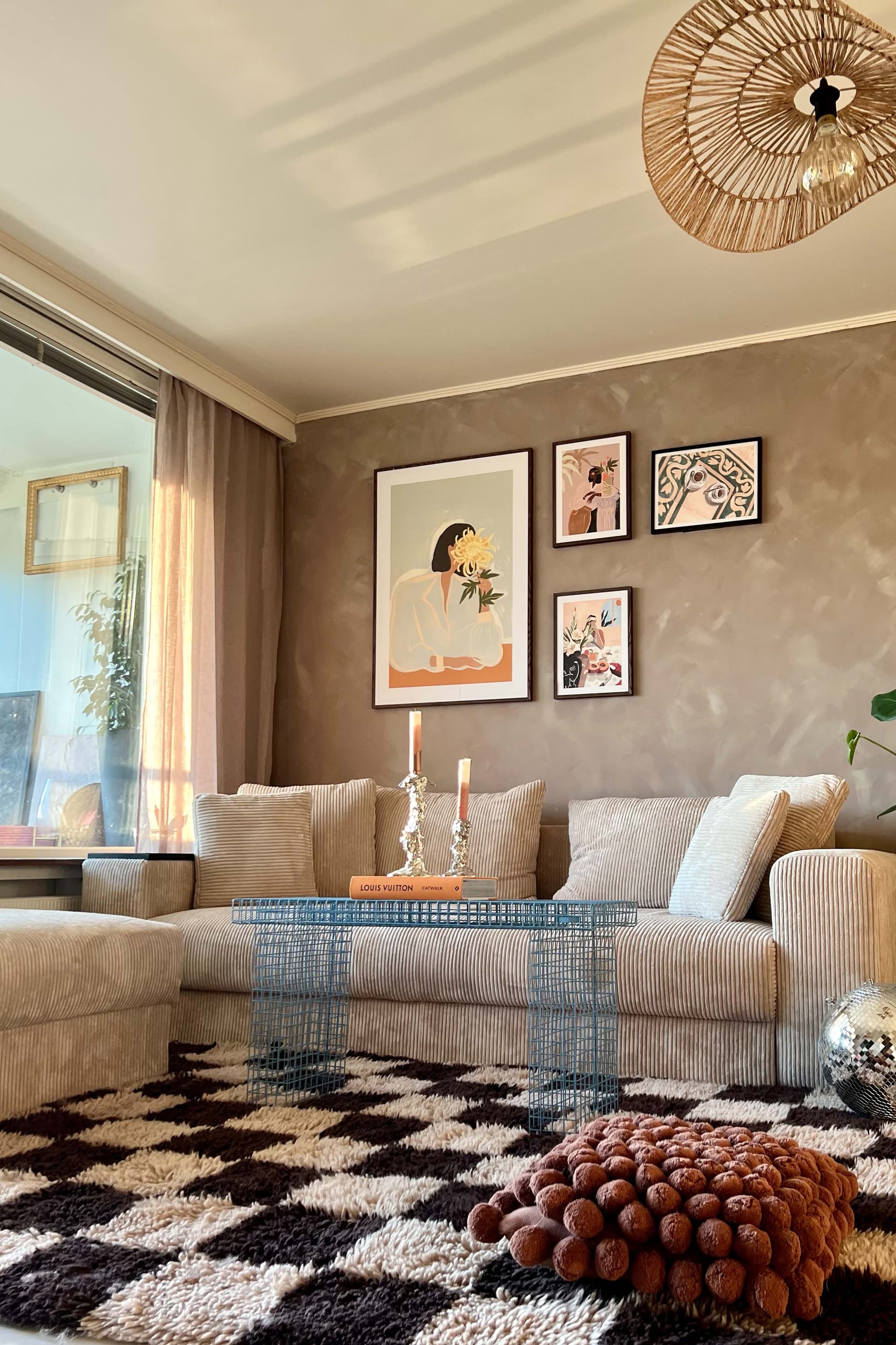 BJÖRNEN | Djup, snygg bäddsoffa med/utan divan i sammet eller ...