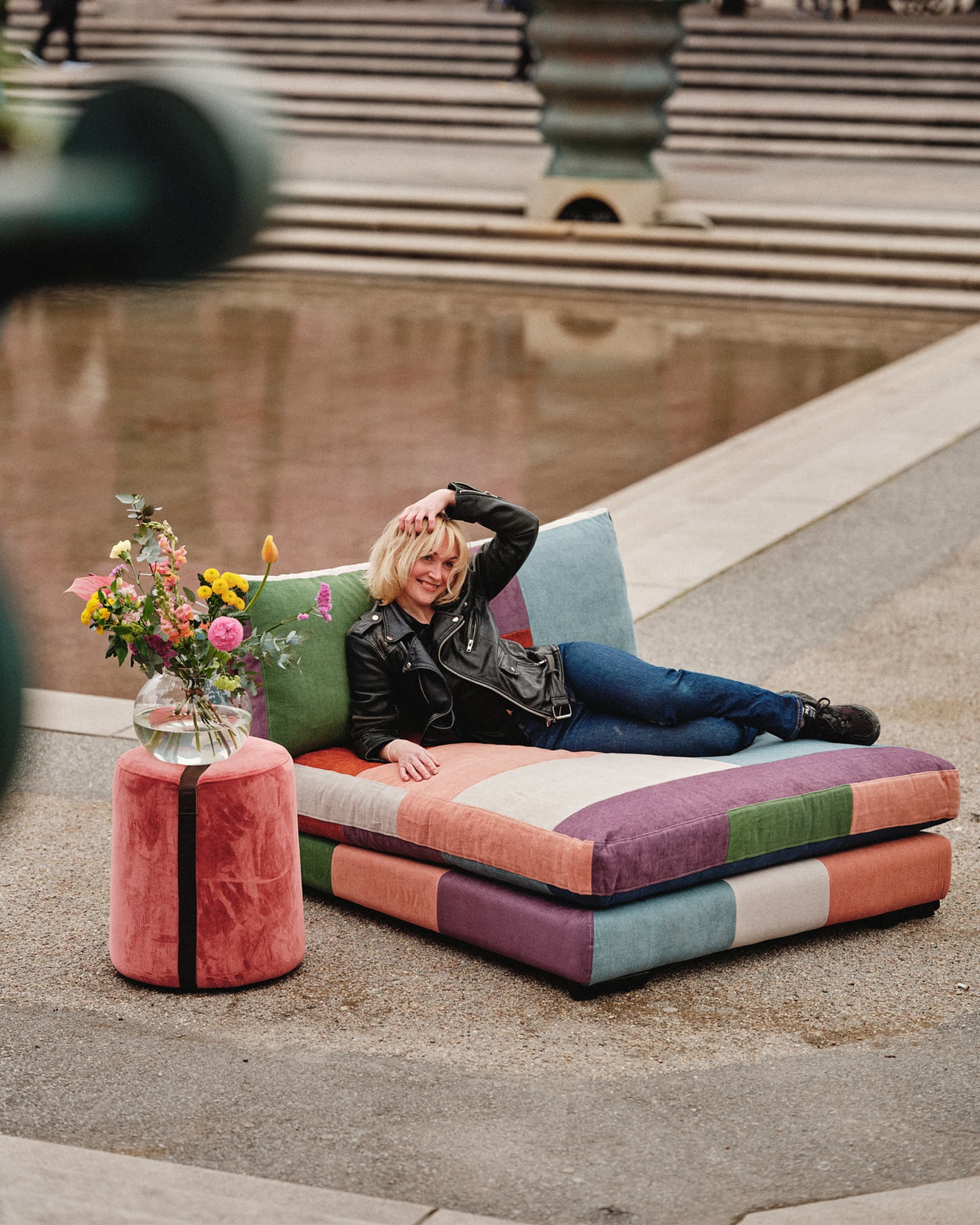 MAMMUTEN | Djup, skön modulsoffa i sammet & linne | SWEEF